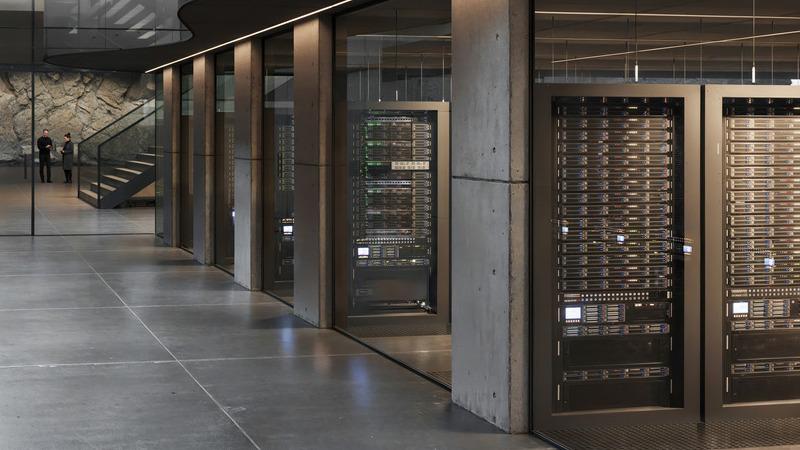 Data center decarbonization | Vaisala