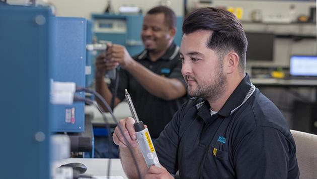 Spot-checking measurements of environmental conditions | Vaisala