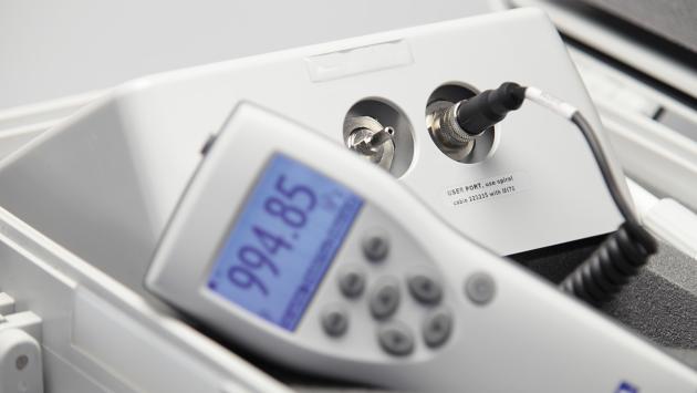 Barometric Pressure Transfer Standard PTB330TS | Vaisala