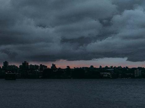 ヴァイサラ | 気象観測向け：AWS810 気象ステーション